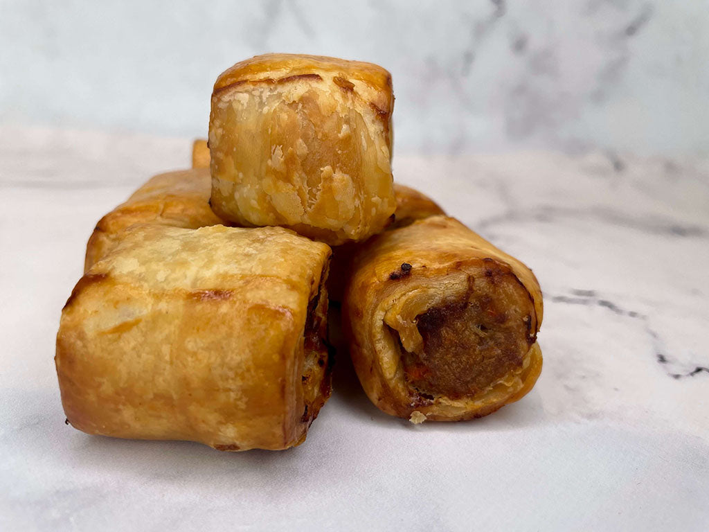 Mini Beef Sausage Rolls – Cosma Catering